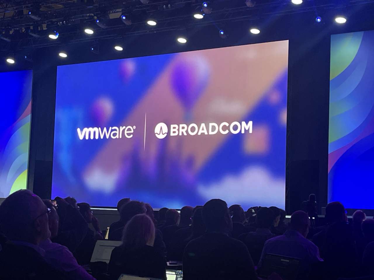 Broadcom – VMware, acquisizione completata. La nuova organizzazione